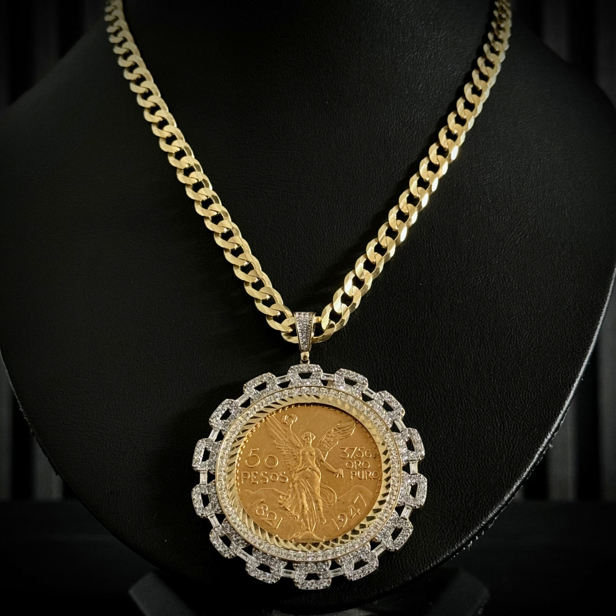 GOLDEN DELUXE – Golden Deluxe